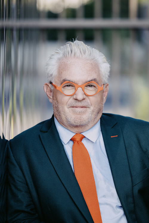 Les Annales des Mines- Biographie des auteurs